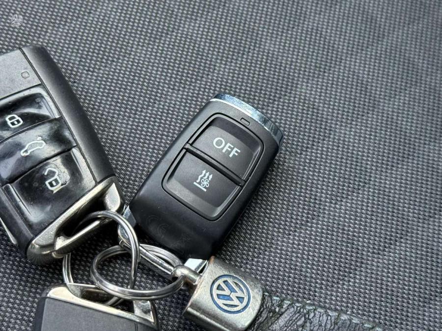 Brūns Volkswagen Tiguan 2018 Prienai, ar dzinēja tilpumu 1.97 L un nobraukumu 224 tūkst. km par 13950 €, foto 40 vietnē AUTOMOTO.COM.LV