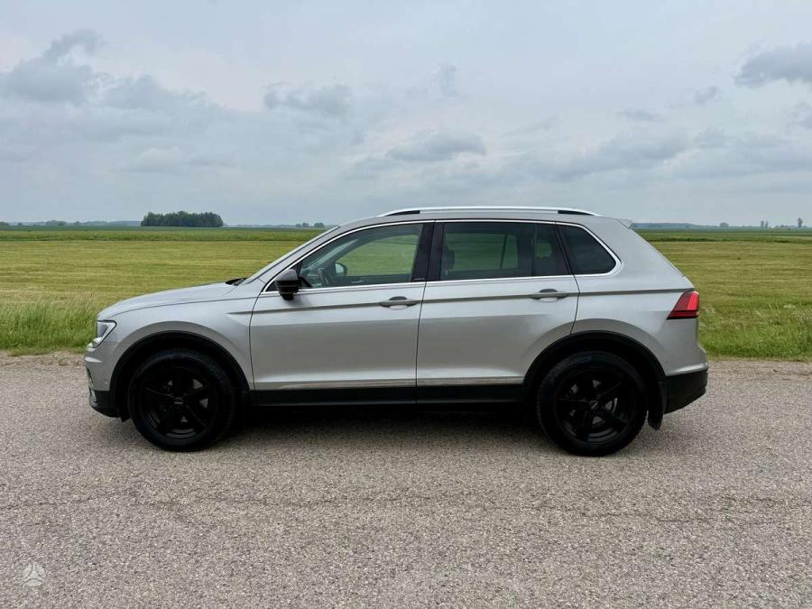 Brown Volkswagen Tiguan 2019 in Vilkaviskis, with an engine capacity of 1.97 L and mileage of 217 thousand km for 15900 €, photo 7 on AUTOMOTO.COM.LV