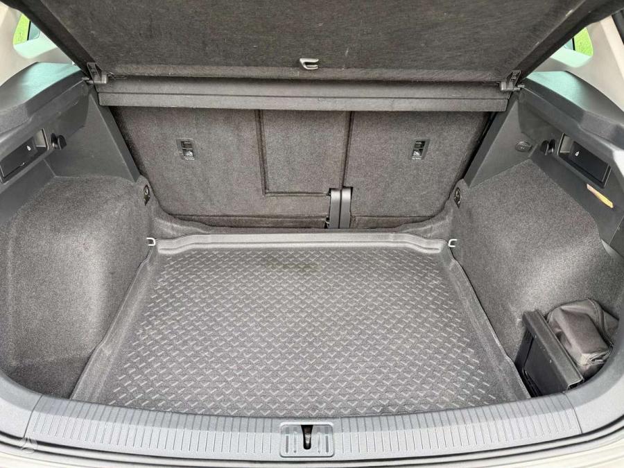 Brown Volkswagen Tiguan 2019 in Vilkaviskis, with an engine capacity of 1.97 L and mileage of 217 thousand km for 15900 €, photo 28 on AUTOMOTO.COM.LV