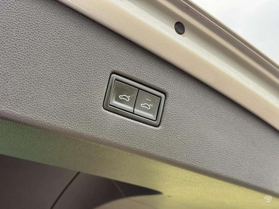 Brown Volkswagen Tiguan 2019 in Vilkaviskis, with an engine capacity of 1.97 L and mileage of 217 thousand km for 15900 €, photo 30 on AUTOMOTO.COM.LV