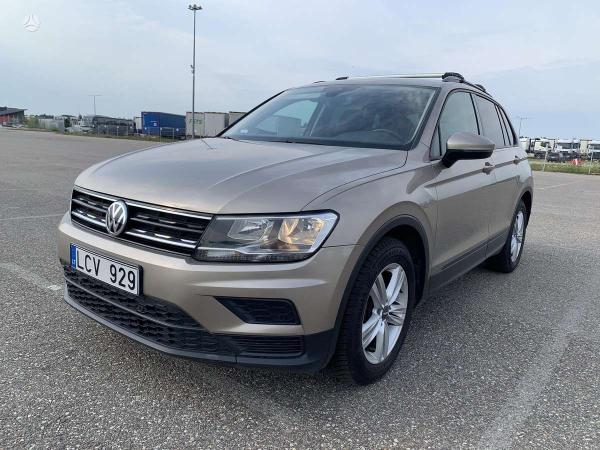 Brūns Volkswagen Tiguan 2019 Viļņa, ar dzinēja tilpumu 1.97 L un nobraukumu 103 tūkst. km par 16000 €, foto 1 vietnē AUTOMOTO.COM.LV