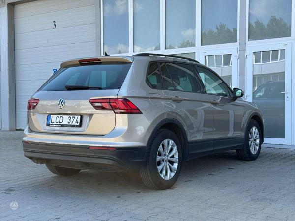 Brūns Volkswagen Tiguan 2019 Kauņa, ar dzinēja tilpumu 1.97 L un nobraukumu 186 tūkst. km par 14100 €, foto 3 vietnē AUTOMOTO.COM.LV