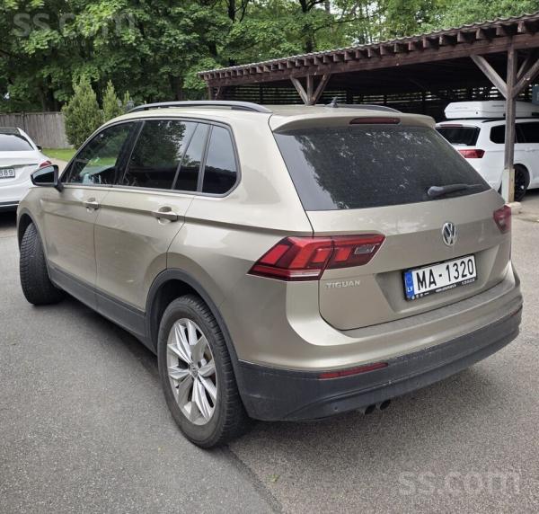 Brūns Volkswagen Tiguan 2019 Rīga, ar dzinēja tilpumu 2.00 L un nobraukumu 84 tūkst. km par 18800 €, foto 4 vietnē AUTOMOTO.COM.LV