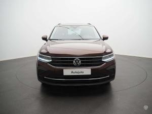 Brown Volkswagen Tiguan 2020 in Vilnius, with an engine capacity of 1.50 L and mileage of 52 thousand km for 21900 €, photo 2 on AUTOMOTO.COM.LV