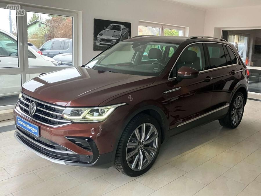 Brūns Volkswagen Tiguan 2021 Kauņa, ar dzinēja tilpumu 2.00 L un nobraukumu 37 tūkst. km par 32690 €, foto 1 vietnē AUTOMOTO.COM.LV