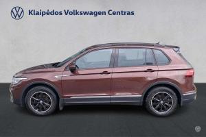 Brown Volkswagen Tiguan 2023 in Klaipeda, with an engine capacity of 1.50 L and mileage of 79 thousand km for 24500 €, photo 4 on AUTOMOTO.COM.LV