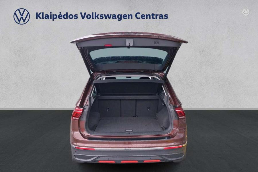 Brown Volkswagen Tiguan 2023 in Klaipeda, with an engine capacity of 1.50 L and mileage of 79 thousand km for 24500 €, photo 8 on AUTOMOTO.COM.LV