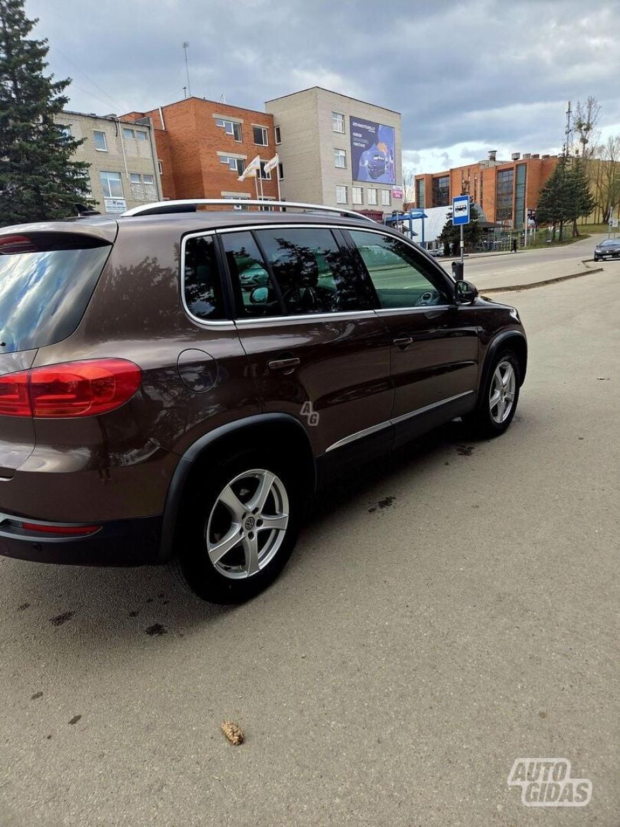 Brūns Volkswagen Tiguan 2012 Alīta, ar dzinēja tilpumu 2.00 L un nobraukumu 374 tūkst. km par 6500 €, foto 11 vietnē AUTOMOTO.COM.LV
