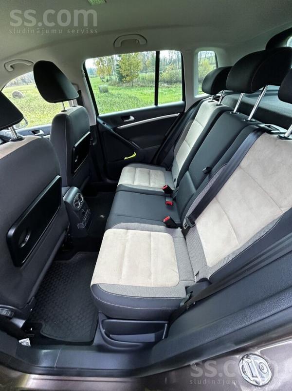 Brown Volkswagen Tiguan 2014 in Cesis, with an engine capacity of 2.00 L and mileage of 299 thousand km for 9500 €, photo 6 on AUTOMOTO.COM.LV