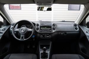 Brūns Volkswagen Tiguan 2012 Jelgava, ar dzinēja tilpumu 1.40 L un nobraukumu 167 tūkst. km par 8750 €, foto 10 vietnē AUTOMOTO.COM.LV