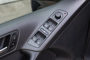 Brūns Volkswagen Tiguan 2012 Jelgava, ar dzinēja tilpumu 1.40 L un nobraukumu 167 tūkst. km par 8750 €, foto 11 vietnē AUTOMOTO.COM.LV
