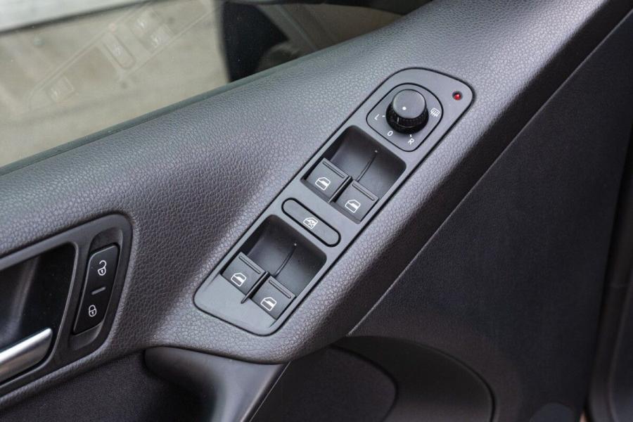 Brūns Volkswagen Tiguan 2012 Jelgava, ar dzinēja tilpumu 1.40 L un nobraukumu 167 tūkst. km par 8750 €, foto 11 vietnē AUTOMOTO.COM.LV