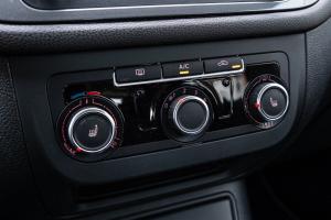 Brūns Volkswagen Tiguan 2012 Jelgava, ar dzinēja tilpumu 1.40 L un nobraukumu 167 tūkst. km par 8750 €, foto 13 vietnē AUTOMOTO.COM.LV