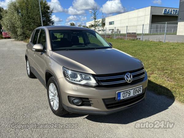 Brown Volkswagen Tiguan 2011 in Tallinn, with an engine capacity of 2.00 L and mileage of 264 thousand km for 6950 €, photo 1 on AUTOMOTO.COM.LV