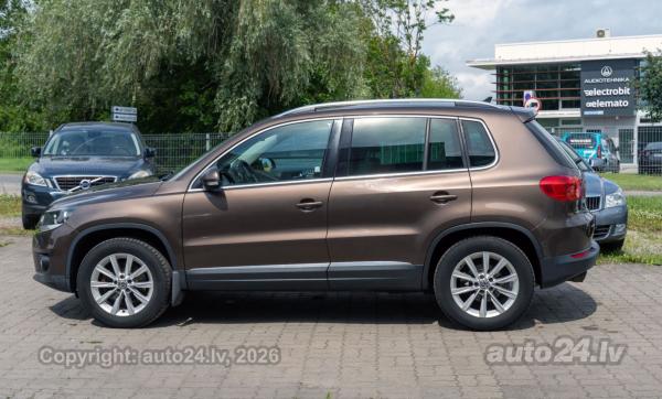 Brown Volkswagen Tiguan 2012 in Tallinn, with an engine capacity of 1.39 L and mileage of 185 thousand km for 6990 €, photo 8 on AUTOMOTO.COM.LV