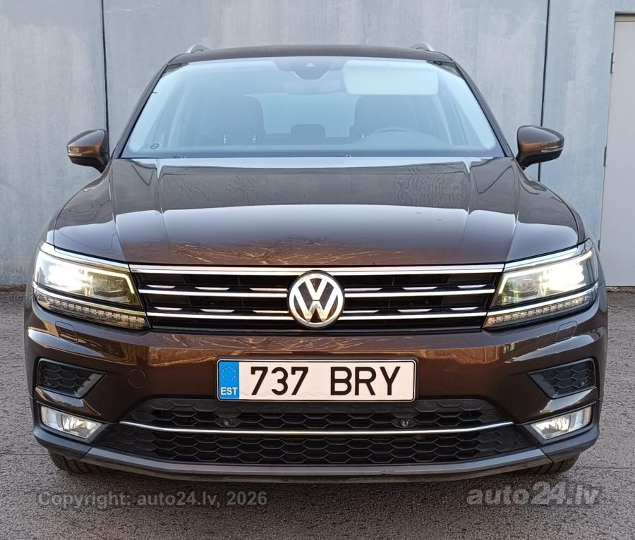 Brūns Volkswagen Tiguan 2016 Tallina, ar dzinēja tilpumu 2.00 L un nobraukumu 197 tūkst. km par 14995 €, foto 3 vietnē AUTOMOTO.COM.LV
