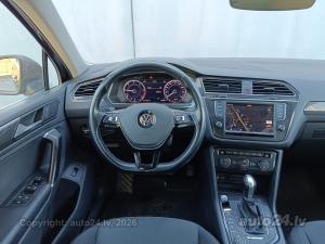 Brūns Volkswagen Tiguan 2016 Tallina, ar dzinēja tilpumu 2.00 L un nobraukumu 197 tūkst. km par 14995 €, foto 14 vietnē AUTOMOTO.COM.LV