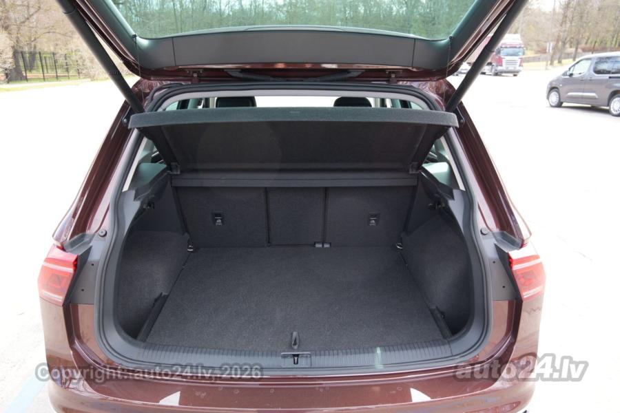 Brūns Volkswagen Tiguan 2021 Tallina, ar dzinēja tilpumu 1.50 L un nobraukumu 67 tūkst. km par 26000 €, foto 10 vietnē AUTOMOTO.COM.LV