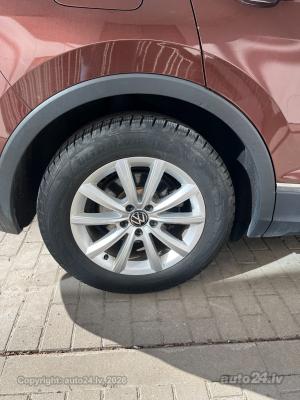 Brūns Volkswagen Tiguan 2021 Tallina, ar dzinēja tilpumu 1.50 L un nobraukumu 67 tūkst. km par 26000 €, foto 24 vietnē AUTOMOTO.COM.LV