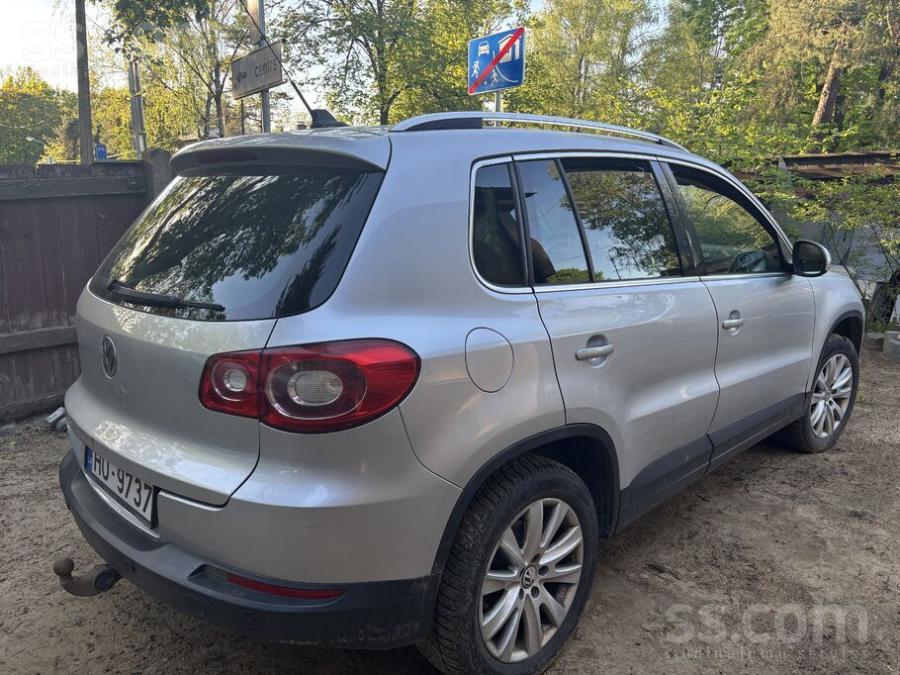 Volkswagen Tiguan 2008 Rīga, ar dzinēja tilpumu 2.00 L un nobraukumu 0 tūkst. km par 10000 €, foto 4 vietnē AUTOMOTO.COM.LV