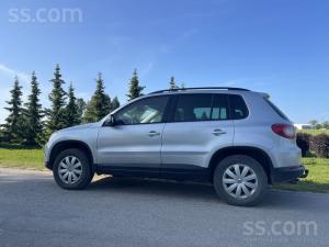 Volkswagen Tiguan 2008 Jēkabpils, ar dzinēja tilpumu 2.00 L un nobraukumu 288 tūkst. km par 2600 €, foto 2 vietnē AUTOMOTO.COM.LV