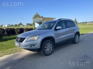 Volkswagen Tiguan 2008 Jēkabpils, ar dzinēja tilpumu 2.00 L un nobraukumu 288 tūkst. km par 2600 €, foto 3 vietnē AUTOMOTO.COM.LV
