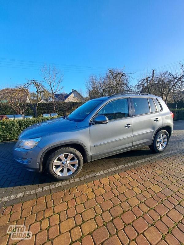 Volkswagen Tiguan 2008 in Lazdijai, with an engine capacity of 2.00 L and mileage of 303 thousand km for 4100 €, photo 3 on AUTOMOTO.COM.LV