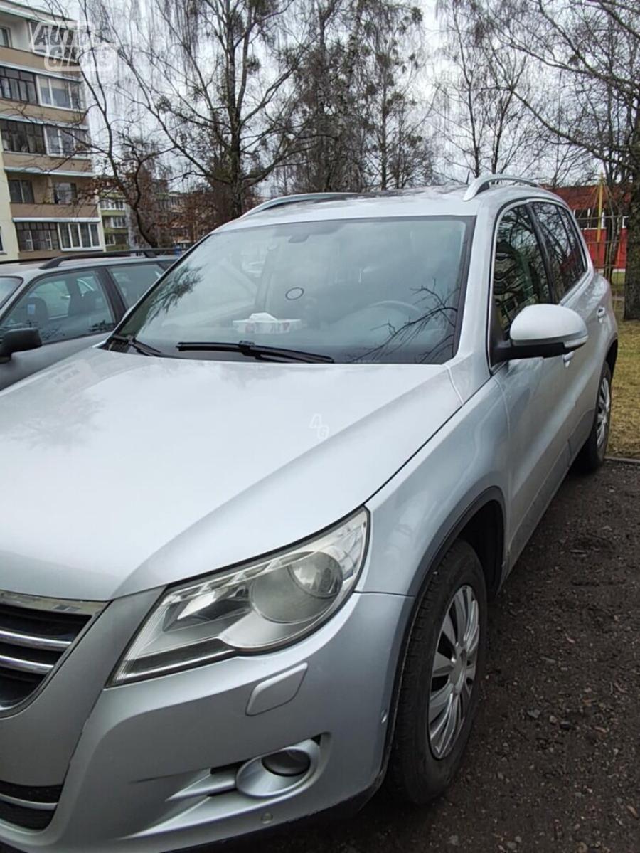 Volkswagen Tiguan 2008 in Alytus, with an engine capacity of 2.00 L and mileage of 330 thousand km for 5000 €, photo 4 on AUTOMOTO.COM.LV