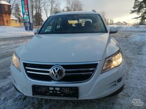 Volkswagen Tiguan 2008 in Utena, with an engine capacity of 2.00 L and mileage of 179 thousand km for 6900 €, photo 3 on AUTOMOTO.COM.LV