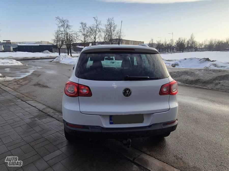 Volkswagen Tiguan 2008 Šauļi, ar dzinēja tilpumu 2.00 L un nobraukumu 283 tūkst. km par 3950 €, foto 11 vietnē AUTOMOTO.COM.LV