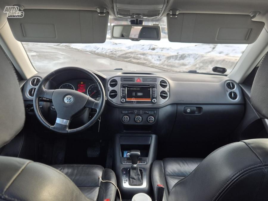 Volkswagen Tiguan 2008 Šauļi, ar dzinēja tilpumu 2.00 L un nobraukumu 283 tūkst. km par 3950 €, foto 12 vietnē AUTOMOTO.COM.LV