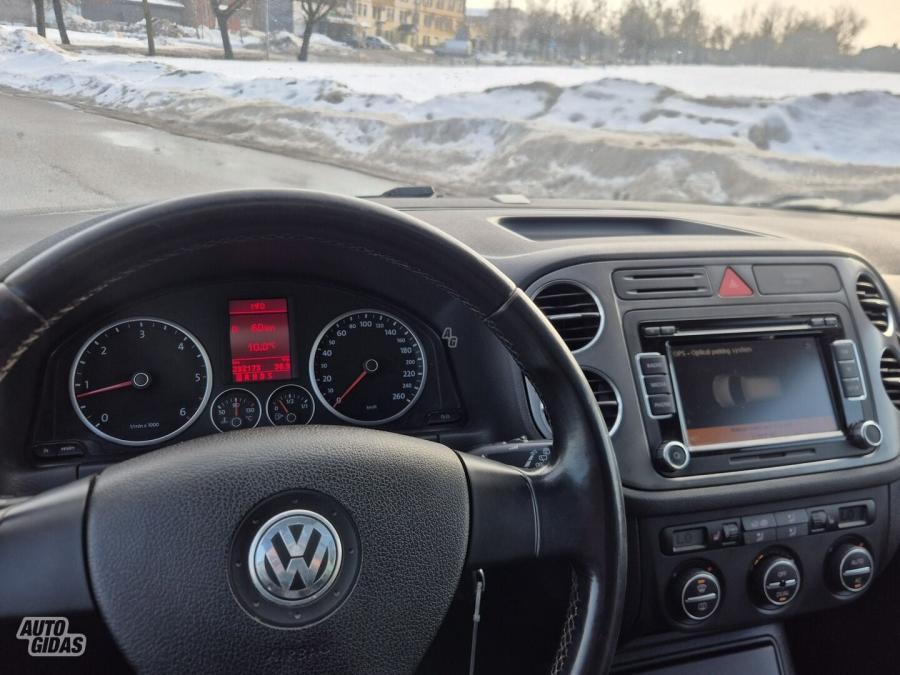 Volkswagen Tiguan 2008 Šauļi, ar dzinēja tilpumu 2.00 L un nobraukumu 283 tūkst. km par 3950 €, foto 14 vietnē AUTOMOTO.COM.LV