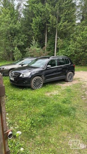 Volkswagen Tiguan 2008 Viļņa, ar dzinēja tilpumu 2.00 L un nobraukumu 350 tūkst. km par 3650 €, foto  vietnē AUTOMOTO.COM.LV