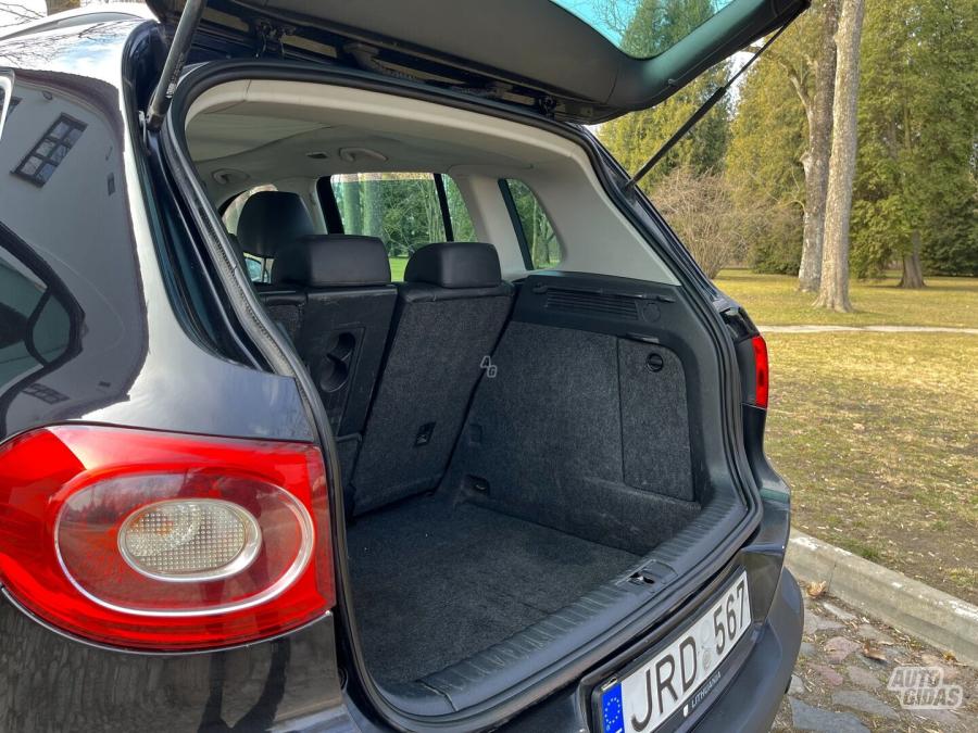 Volkswagen Tiguan 2008 Kauņa, ar dzinēja tilpumu 2.00 L un nobraukumu 390 tūkst. km par 3500 €, foto 18 vietnē AUTOMOTO.COM.LV