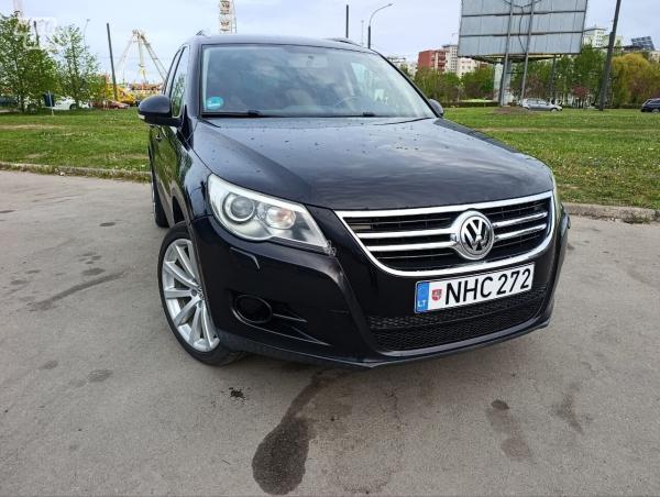 Volkswagen Tiguan 2008 in Kaunas, with an engine capacity of 2.00 L and mileage of 220 thousand km for 5950 €, photo 2 on AUTOMOTO.COM.LV