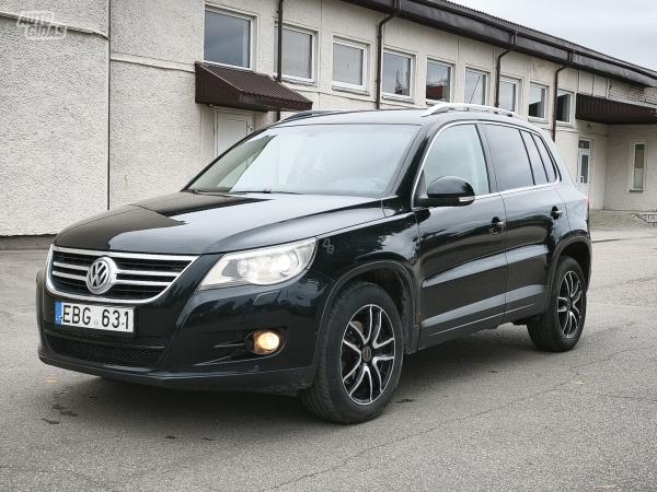 Volkswagen Tiguan 2008 in Jonava, with an engine capacity of 2.00 L and mileage of 387 thousand km for 3500 €, photo 1 on AUTOMOTO.COM.LV