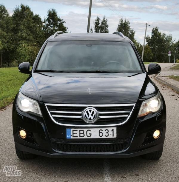Volkswagen Tiguan 2008 in Jonava, with an engine capacity of 2.00 L and mileage of 390 thousand km for 2800 €, photo 3 on AUTOMOTO.COM.LV
