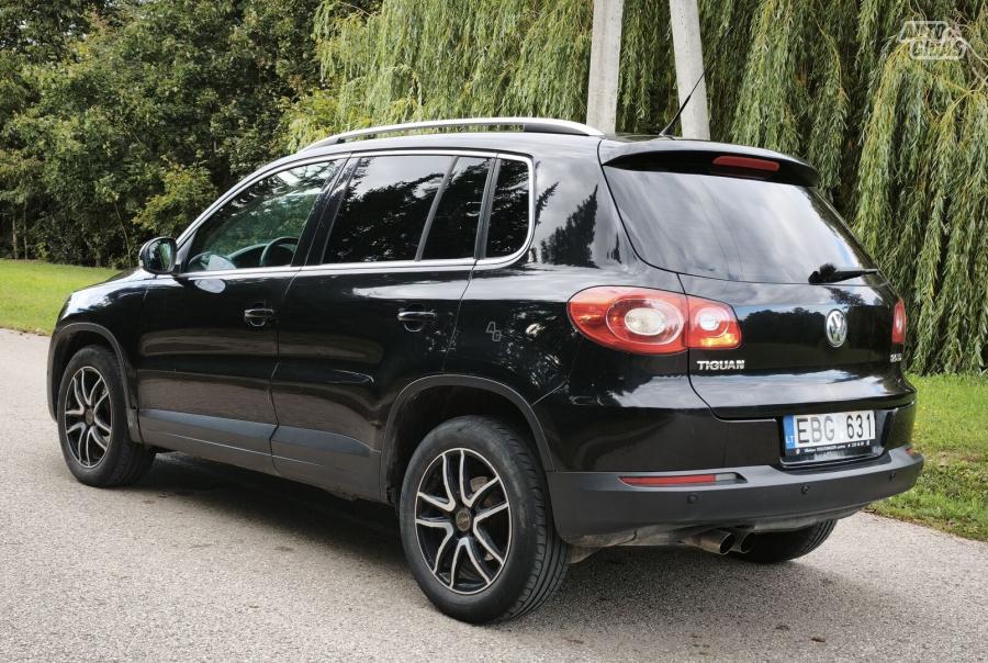 Volkswagen Tiguan 2008 in Jonava, with an engine capacity of 2.00 L and mileage of 390 thousand km for 2800 €, photo 14 on AUTOMOTO.COM.LV