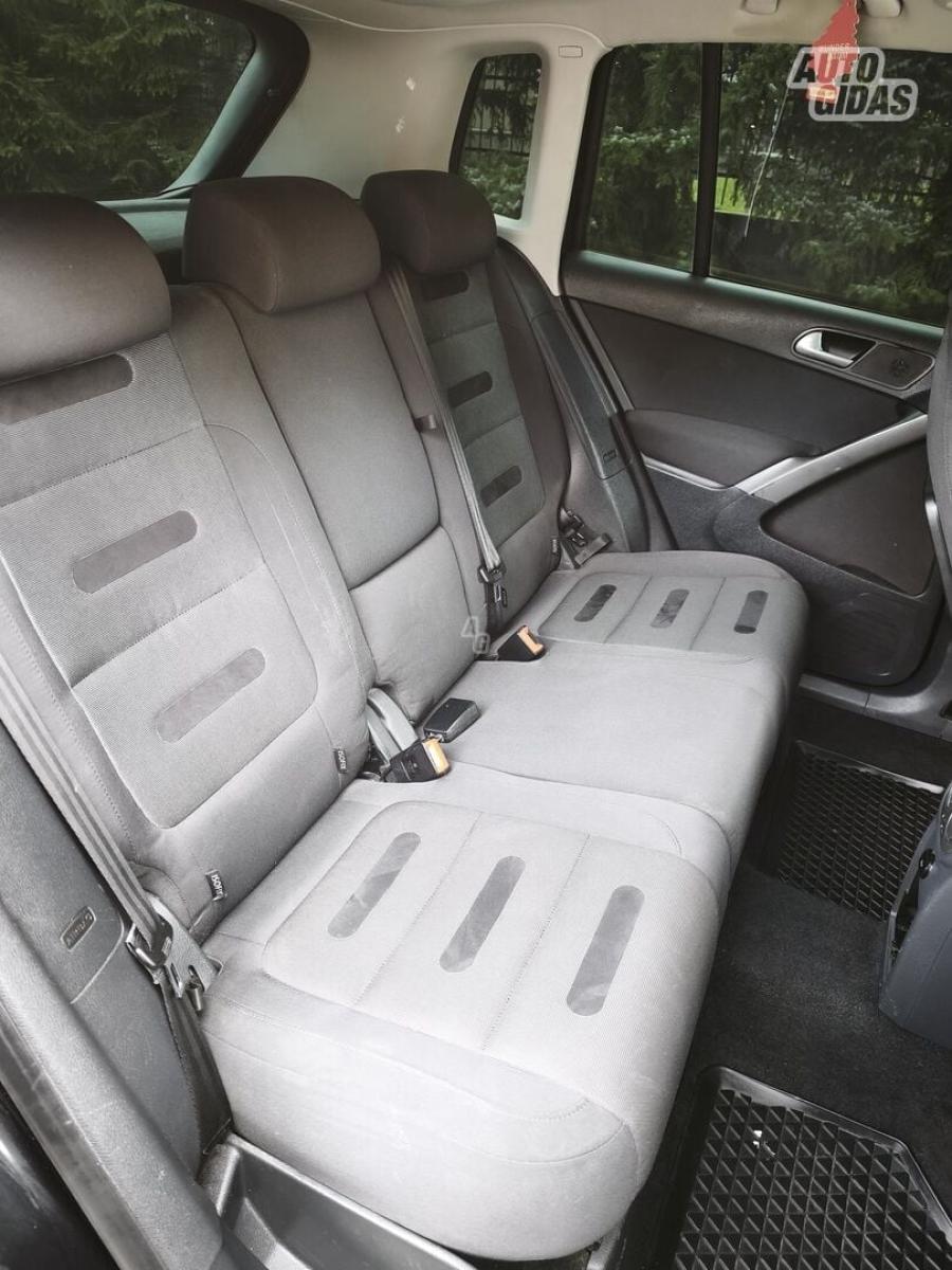 Volkswagen Tiguan 2008 in Jonava, with an engine capacity of 2.00 L and mileage of 390 thousand km for 2800 €, photo 25 on AUTOMOTO.COM.LV