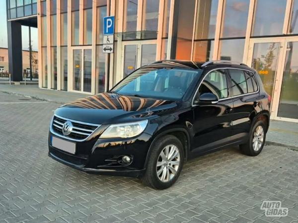 Volkswagen Tiguan 2008 Viļņa vietnē Volkswagen Tiguan 2008 Viļņa, ar dzinēja tilpumu 2.00 L un nobraukumu 218 tūkst. km par 4000 €, foto 1 vietnē AUTOMOTO.COM.LV