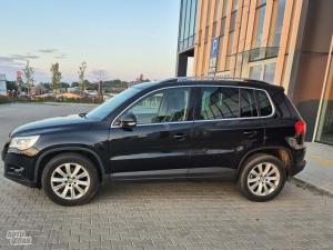 Volkswagen Tiguan 2008 in Vilnius, with an engine capacity of 2.00 L and mileage of 218 thousand km for 4000 €, photo 4 on AUTOMOTO.COM.LV