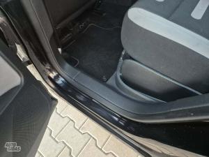 Volkswagen Tiguan 2008 in Vilnius, with an engine capacity of 2.00 L and mileage of 218 thousand km for 4000 €, photo 8 on AUTOMOTO.COM.LV