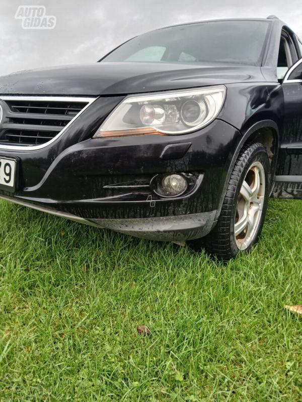 Фольксваген Тигуан 2008 в Пабраде на AUTOMOTO.COM.LV Фольксваген Тигуан 2008 в Пабраде, объемом двигателя 2.00 л и пробегом 328 тыс. км за 3250 €, фото 1 на AUTOMOTO.COM.LV