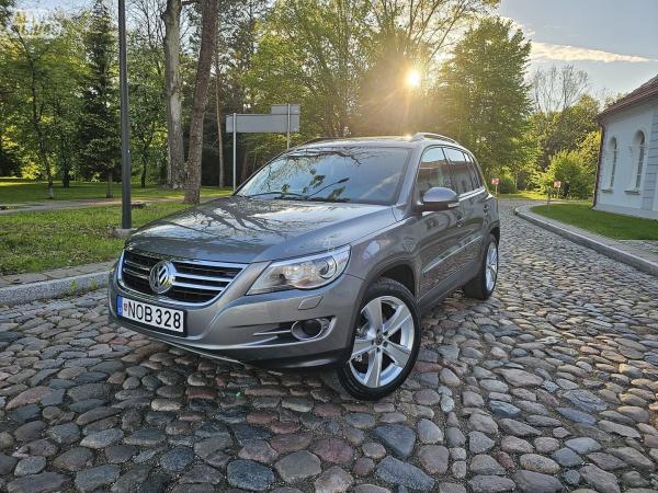 Volkswagen Tiguan 2009 in Kaunas, with an engine capacity of 2.00 L and mileage of 316 thousand km for 6650 €, photo 1 on AUTOMOTO.COM.LV