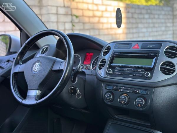 Volkswagen Tiguan 2009 in Kaunas, with an engine capacity of 2.00 L and mileage of 196 thousand km for 6000 €, photo 10 on AUTOMOTO.COM.LV
