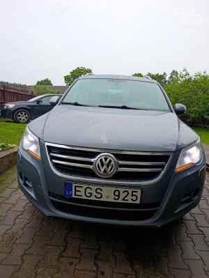 Volkswagen Tiguan 2009 Viļņa, ar dzinēja tilpumu 2.00 L un nobraukumu 375 tūkst. km par 5600 €, foto  vietnē AUTOMOTO.COM.LV