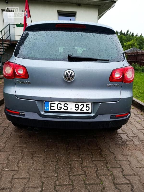Volkswagen Tiguan 2009 Viļņa, ar dzinēja tilpumu 2.00 L un nobraukumu 375 tūkst. km par 5600 €, foto 4 vietnē AUTOMOTO.COM.LV