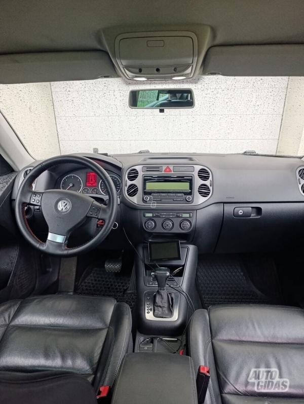 Volkswagen Tiguan 2009 Viļņa, ar dzinēja tilpumu 2.00 L un nobraukumu 375 tūkst. km par 5600 €, foto 6 vietnē AUTOMOTO.COM.LV