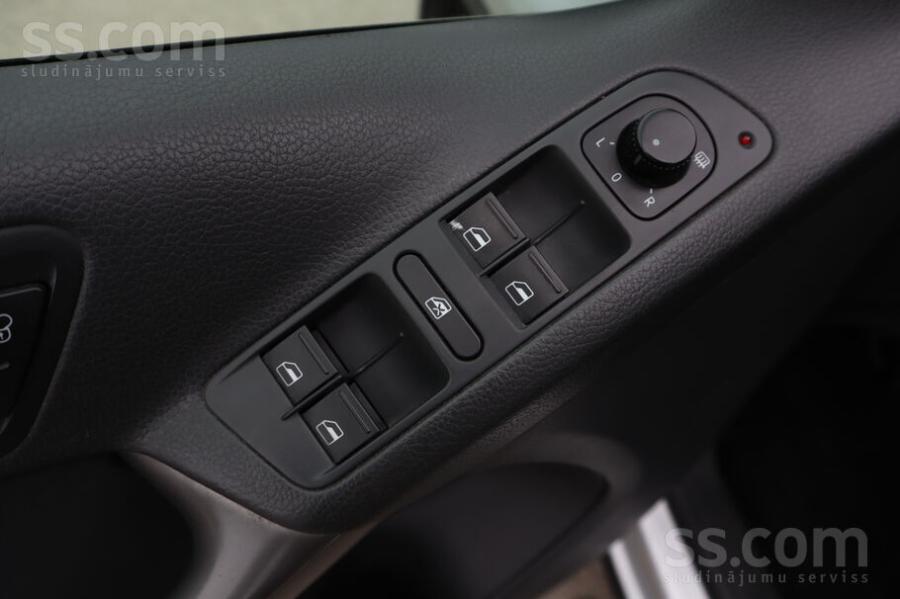 Volkswagen Tiguan 2009 Rīga, ar dzinēja tilpumu 2.00 L un nobraukumu 344 tūkst. km par 5990 €, foto 17 vietnē AUTOMOTO.COM.LV