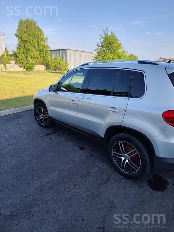 Volkswagen Tiguan 2009 Liepāja, ar dzinēja tilpumu 1.40 L un nobraukumu 256 tūkst. km par 8000 €, foto 4 vietnē AUTOMOTO.COM.LV
